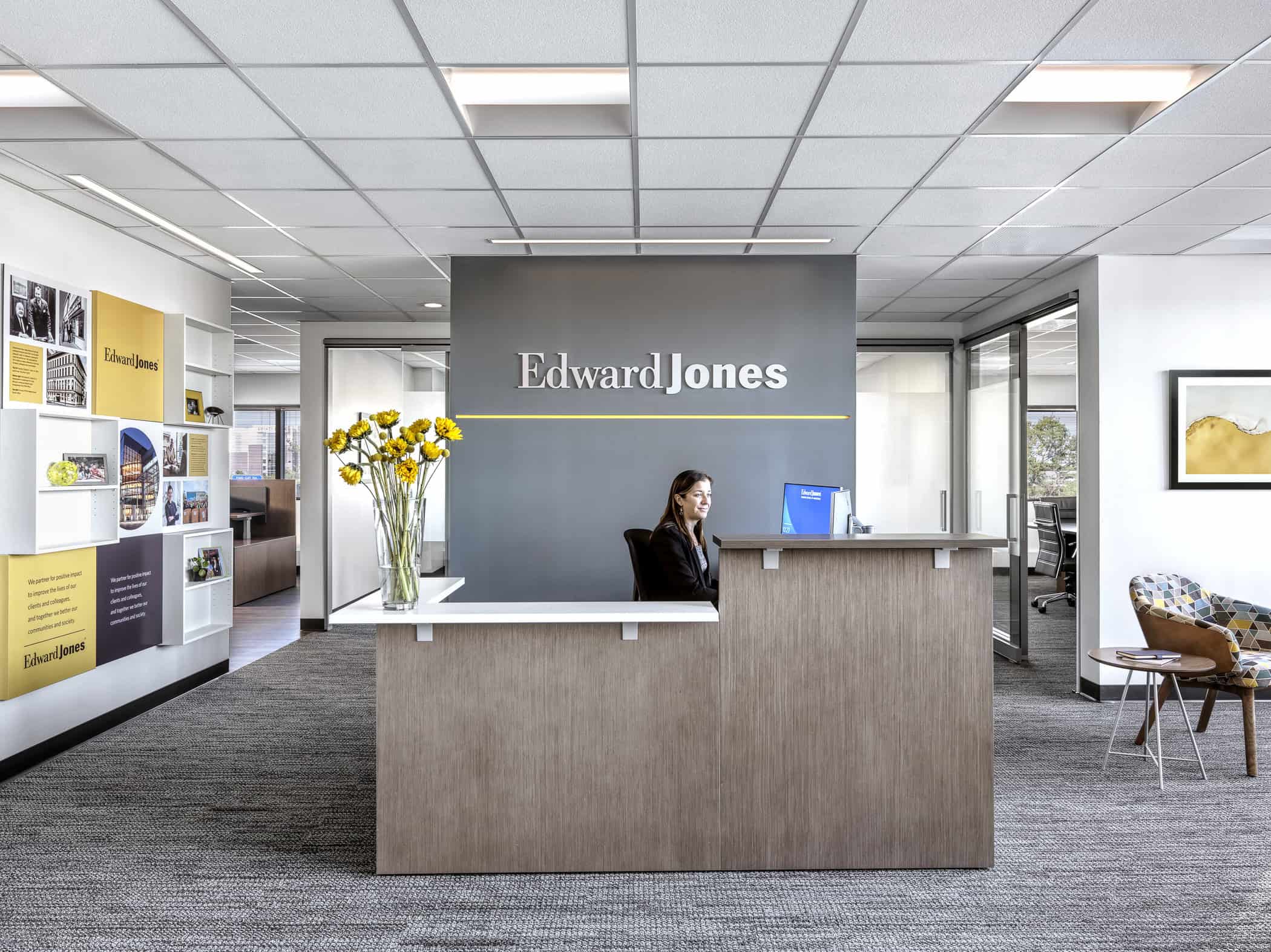 Edward Jones - The Lawrence Group